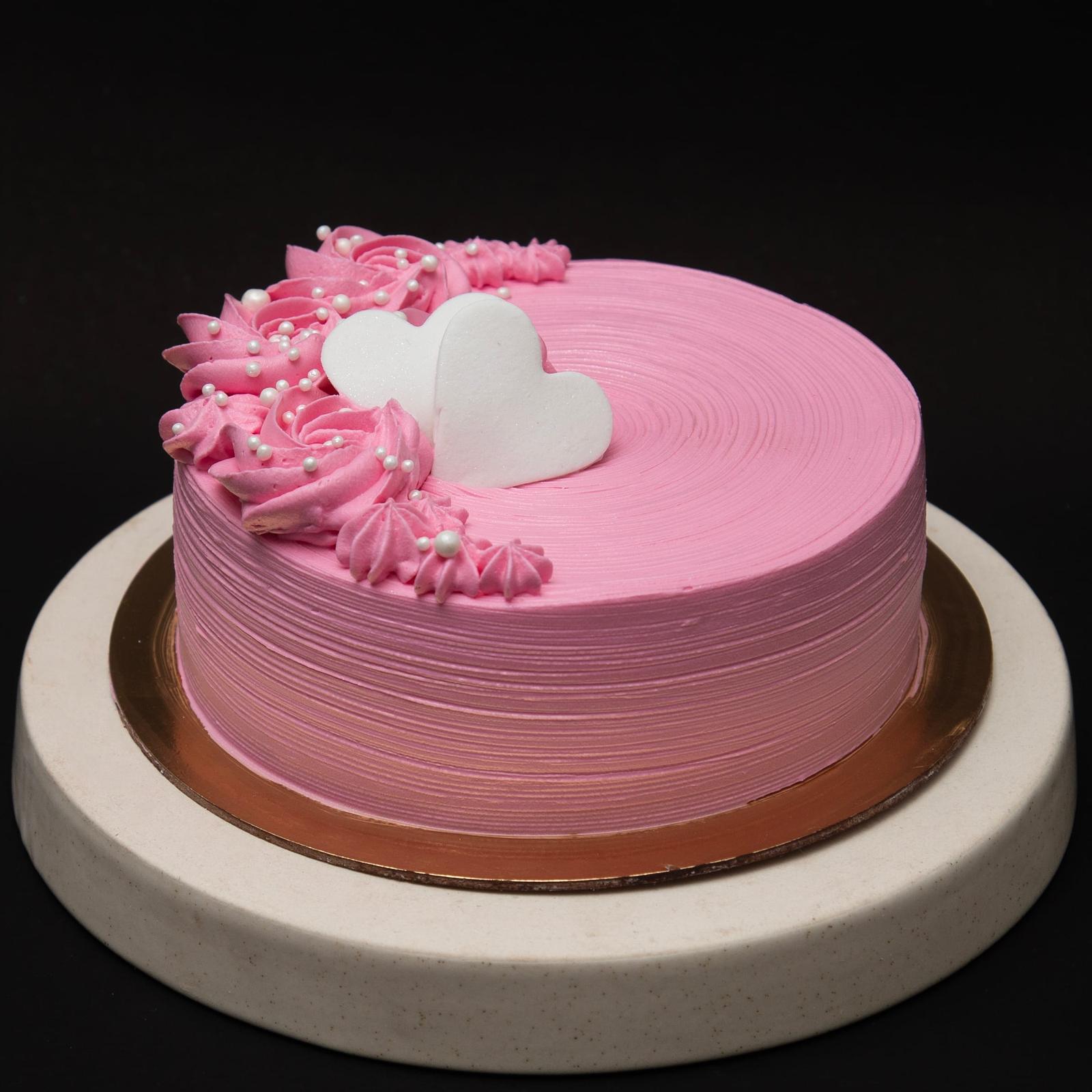 Strawberry Crush Cake – Vlicious Cake Designer